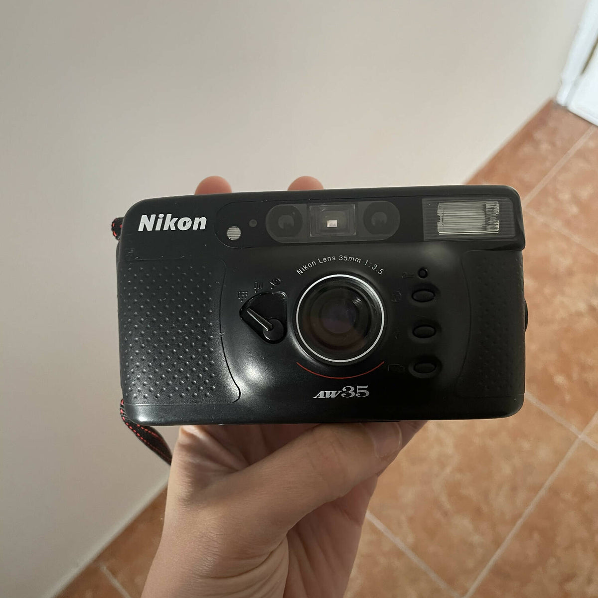 Nikon aw35 – Camera Market